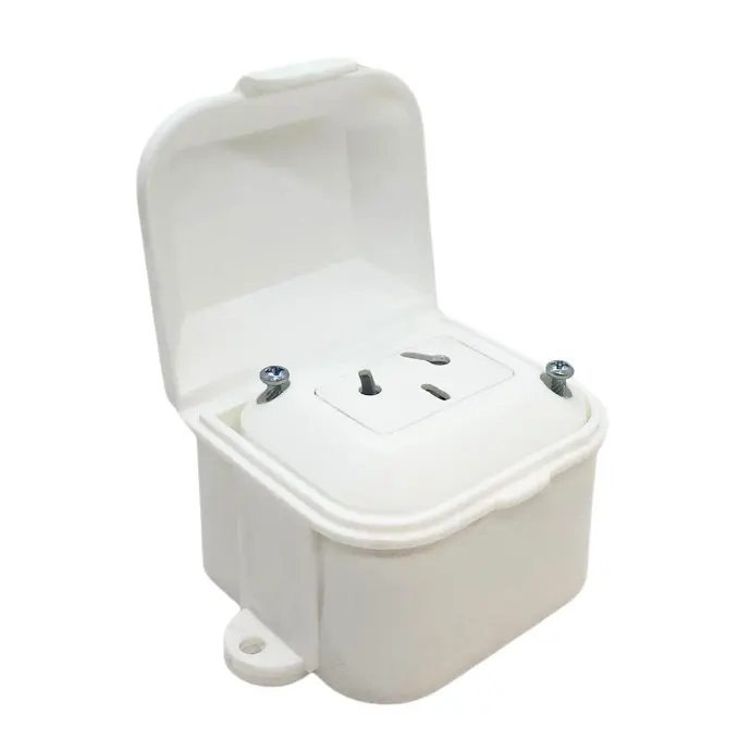 Línea exterior capsulada 1 toma color blanco Taad (LC-60200) | icuadrado